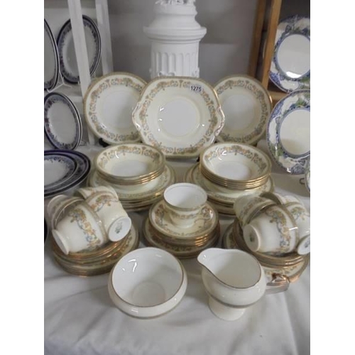 In excess of 50 pieces of Aynsley Henley pattern tea and dinner ware ...