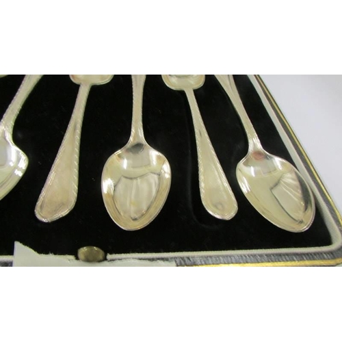 A cased set of six silver teaspoons 3 ounces.