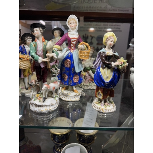 A quantity of early European figures, some A/F