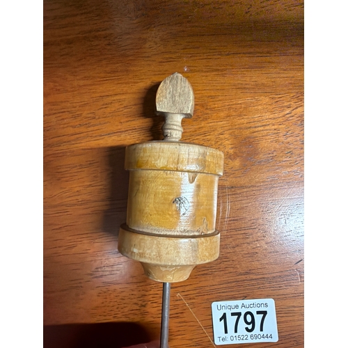A lace making clamp bobbin