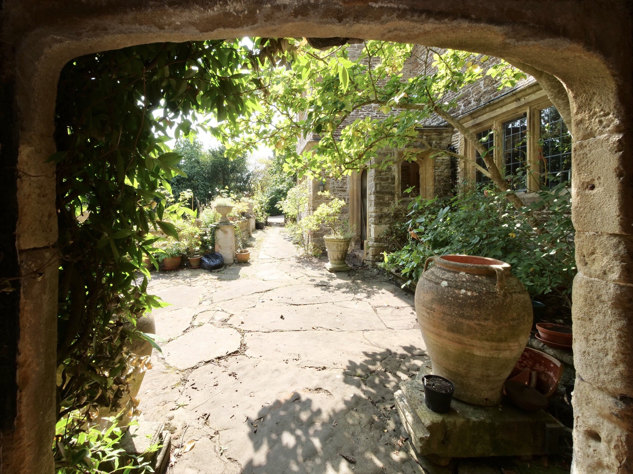 THE CONTENTS OF THE MANOR HOUSE, TEMPLECOMBE
