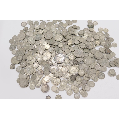 Quantity of British pre-1947 silver coins including a small amount of ...