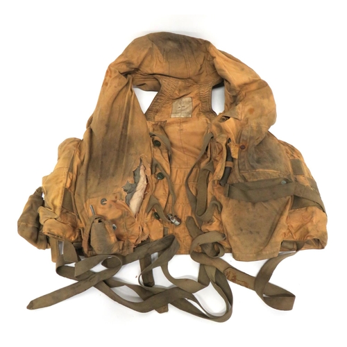 Well Used WW2 1941 Pattern Complete Mae West yellow, fine canvas stole ...