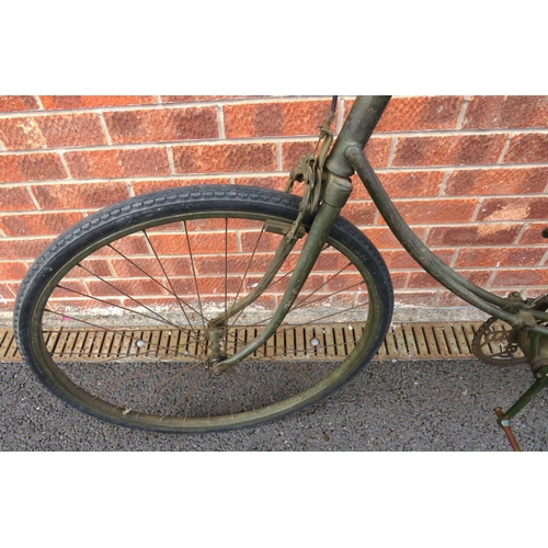 WW2 Airborne Forces "BSA" Folding Push Bike green painted frame with ...