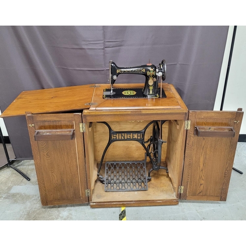 Singer sewing table