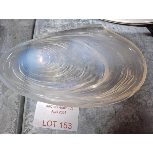 Sabino of Paris, translucent glass ornament in the form of a shell ...