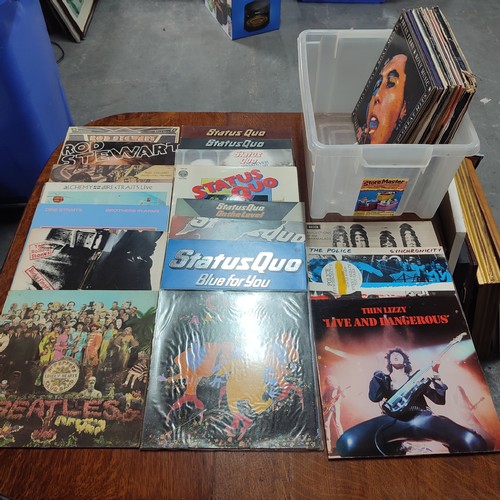 Good collection of LP's including the rolling stones, the Beatles ...
