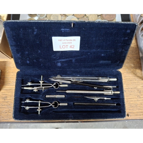 Cased set of compasses'