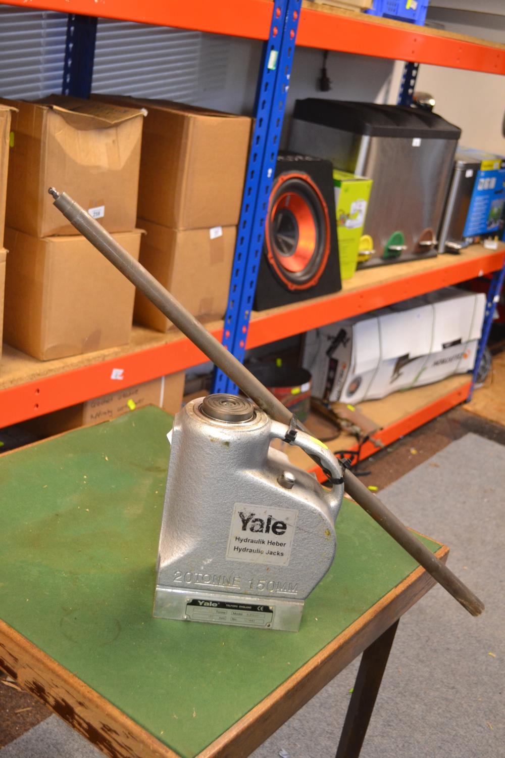 Yale 20 ton hydraulic jack