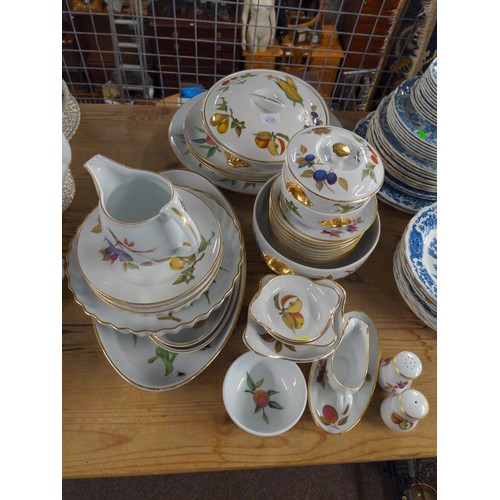 Large quantity of Royal Worcester Evesham ware.