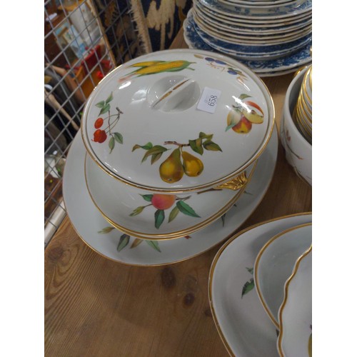 Large quantity of Royal Worcester Evesham ware.