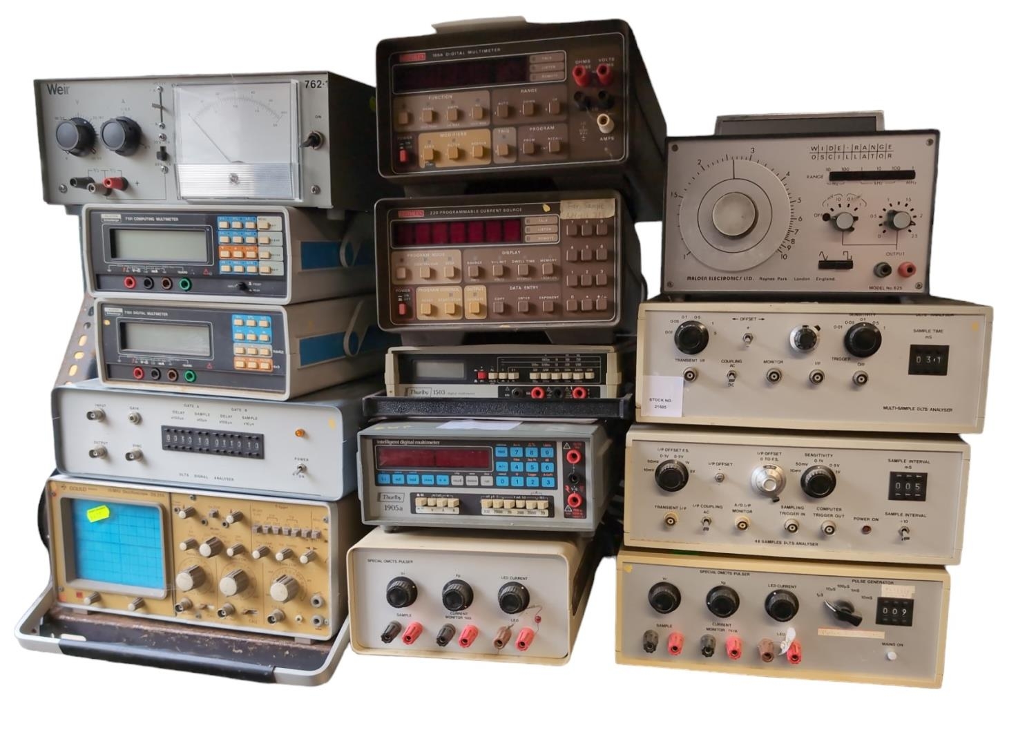 14 Electronic testing type machines. Includes 2x Schlumberger 7150 ...