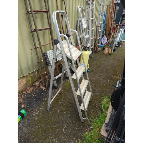 Drake's Auctions: Online Bidding