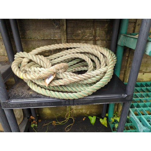 Drake's Auctions: Online Bidding