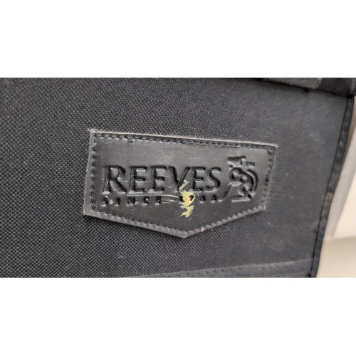 Pair of artist’s portfolio carry cases, comprising a black Reeves zip ...