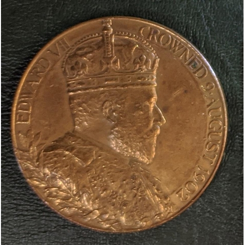 Medallions; UK; 1902 Coronation official medallion in bronze, VF+.