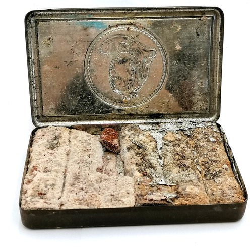 1900 South Africa Boer War Queen Victoria chocolate tin complete with ...