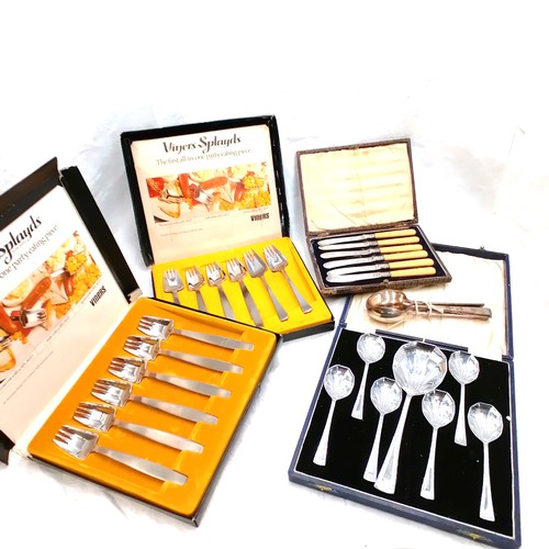 Vintage cased cutlery inc butter knives, dessert spoons, soup spoons ...