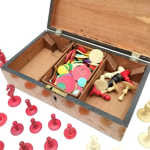 Antique bone chess set - tallest 6.5cm in an antique games box with ...