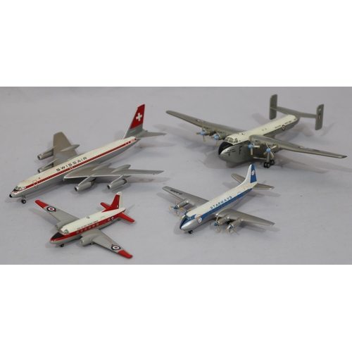 2 Heathrow die-cast models of planes, Jet Wings die-cast model of a ...