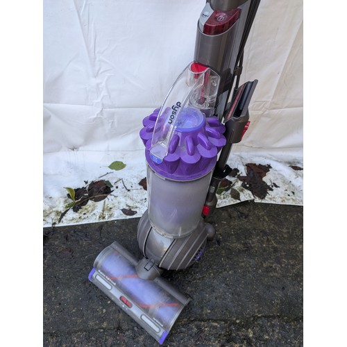 dyson upright vacuum cleaner