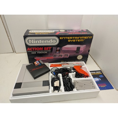 A boxed Nintendo NES action set - working