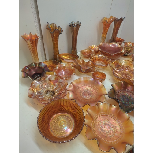 31 pieces of various carnival glass