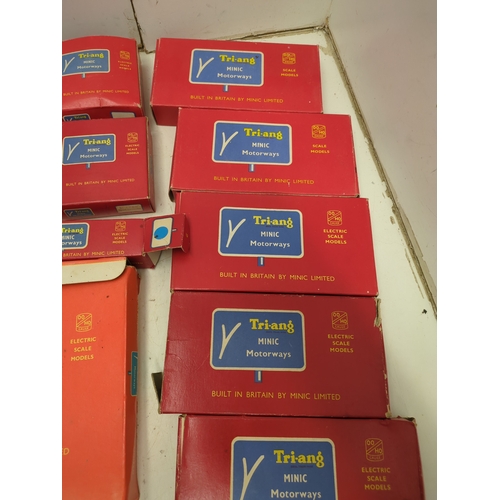 A quantity of retro Tri-ang scale model OO gauge equipment