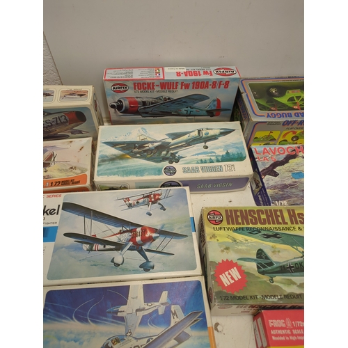 A quantity of various vintage model kits including Revell, Airfix, etc