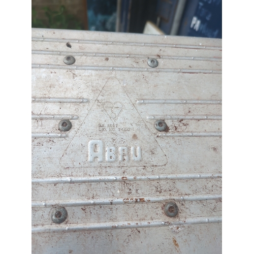 ABRU Metal Step Ladder