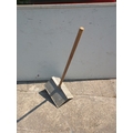 Cast aluminum hod carrier