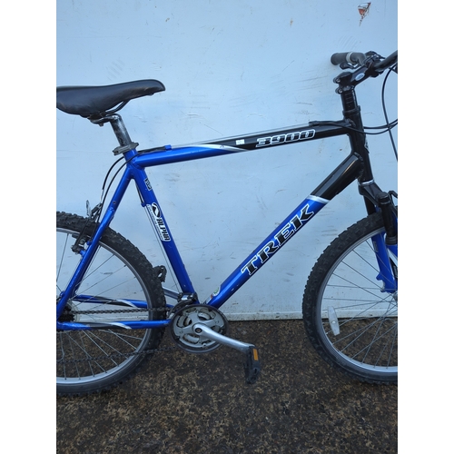 Trek 3900 Mountain Bike