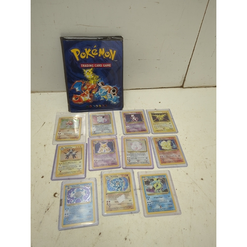 Vintage Pokémon Base Set Trading Card Game Collection - Holographic, in ...