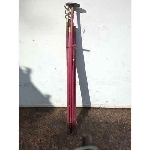 Telescopic Survey Stand with Spiral Base
