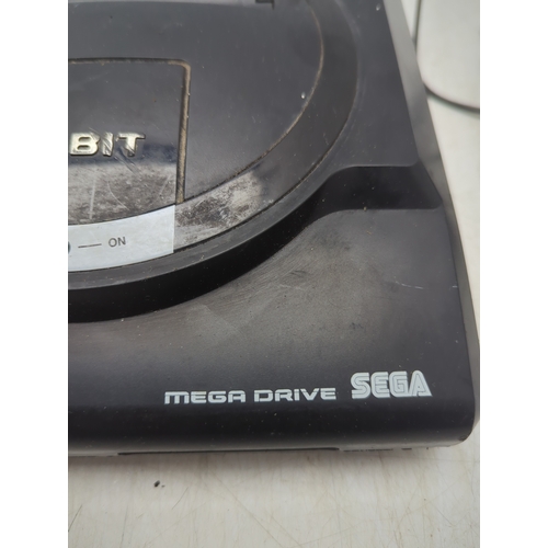 Sega Mega Drive Model 1600-05 Console with Controllers