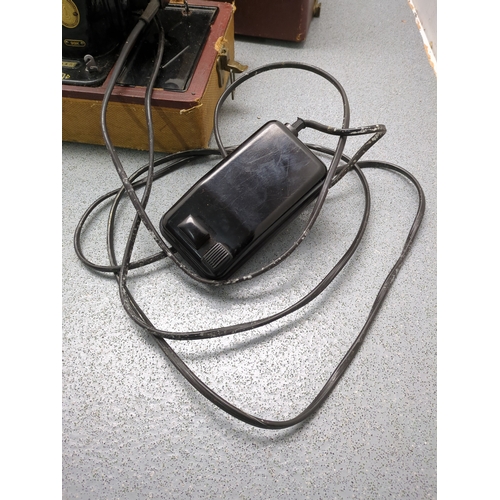Singer 99K Sewing Machine with Case