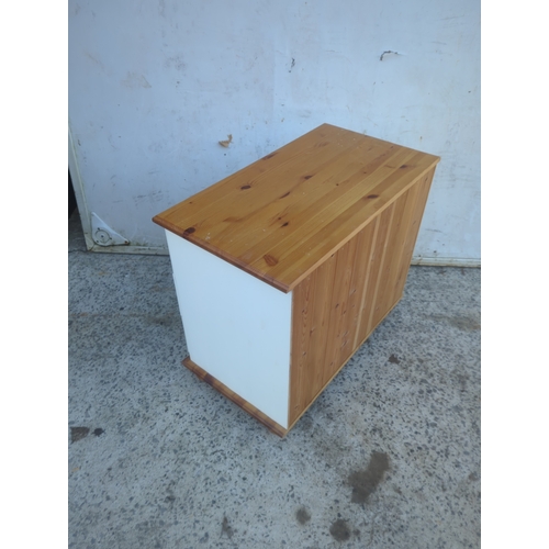 Pine and White Painter 4 Drawer Graduated Chest of Drawers