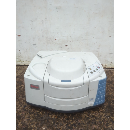 Thermo Scientific Nicolet iS10 FT-IR Spectrometer