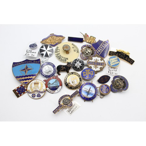 25 x Assorted Vintage ENAMEL BADGES Inc Girl Guides, School, Souvenir Etc