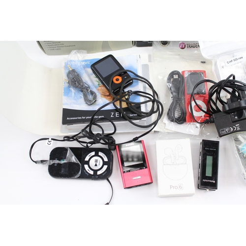 Portable MP3 Players & Wired/Wireless Earphones Job Lot *Untested*