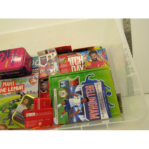 Job lot of collector's cards including Panini folder with Lego cards
