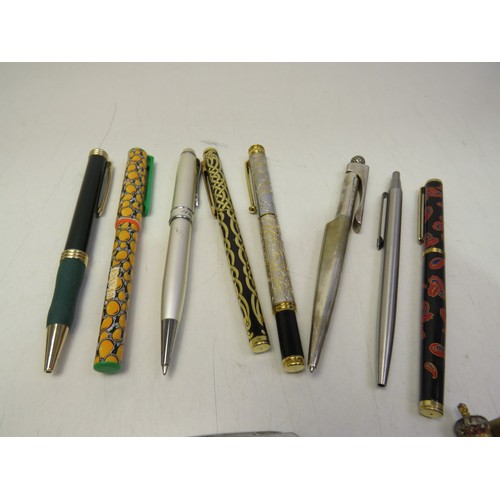 Job lot of assorted pens