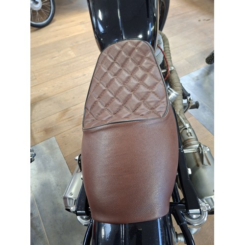 1961 Matchless bobber motorbike, V5 present. 10% commission on this ...