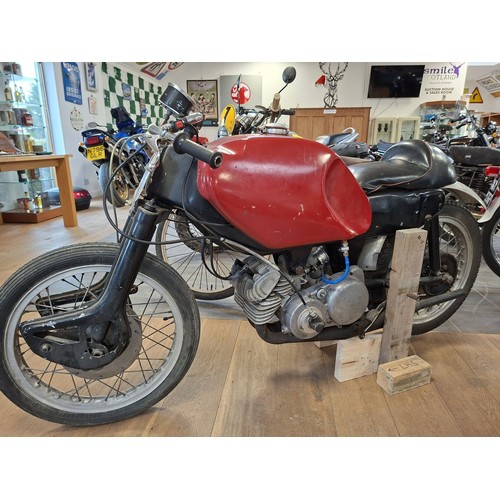 1960 Ariel Arrow racer motorbike 250cc been tuned and and ported, close ...