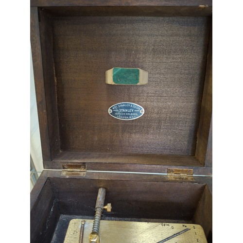 Vintage Stanley London range finder in original wooden case