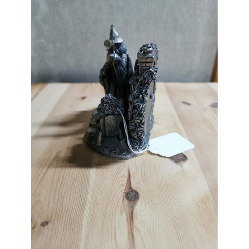 Good heavy metal diorama from the Hobbit Film, The Hobbit Collection No ...