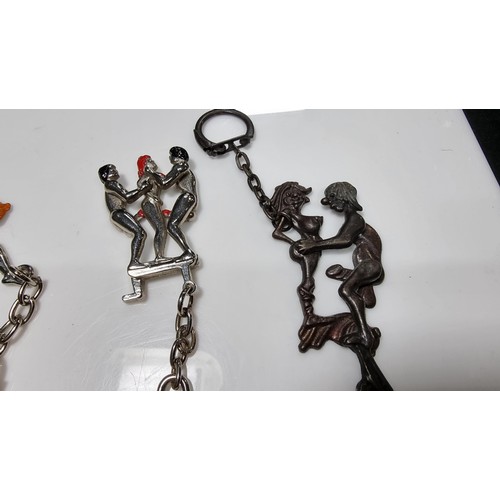 Quantity of 4x rude risqué metal articulated key rings, all in good order