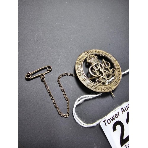 A rare WW1 silver war badge for services rendered. Numbered to the back ...