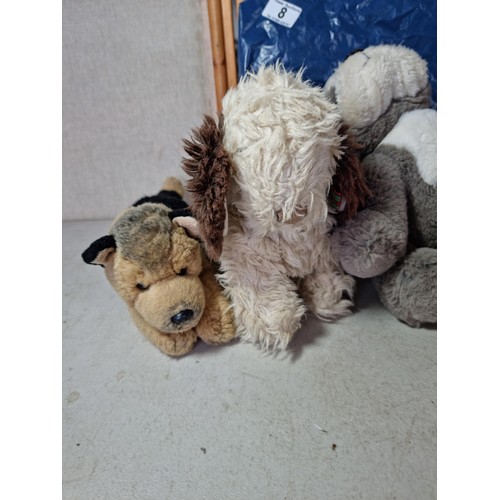 Bag containing a 13x soft toys to include Keeleco Badger, Snuggles dog ...