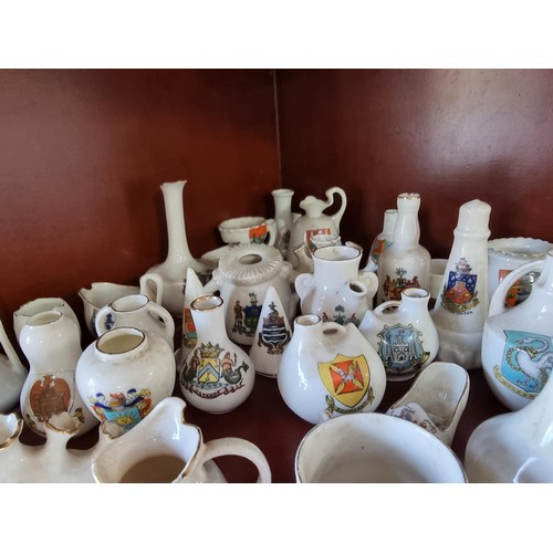 A large comprehensive collection of aprox 90 pieces of crested ware ...